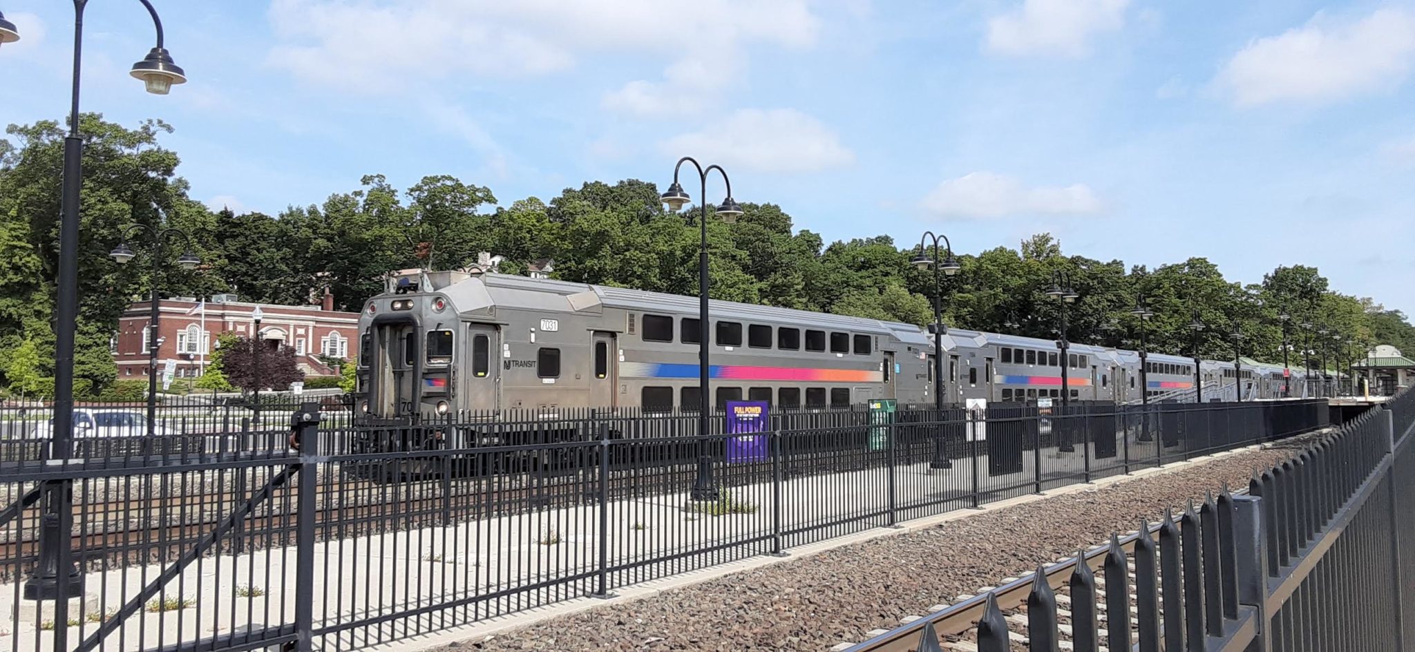 NJ Transit adds 36 Multilevel rail cars that offer increased capacity ...