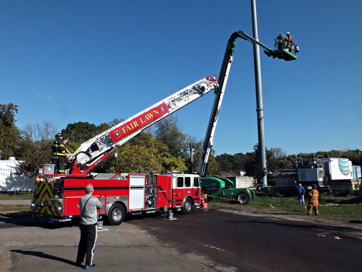 Fair Lawn Firefighters Rescue Three cell Phone Tower Technicians